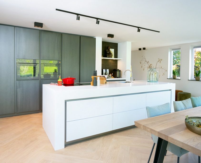 U-LINE - Corian Eilandblad met verlijmde wangen en diverse details ...